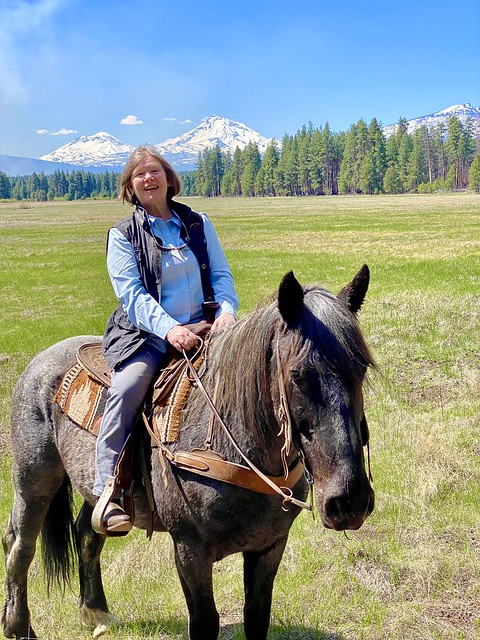 Horseback Riding in Sisters, Oregon - Writing Horseback